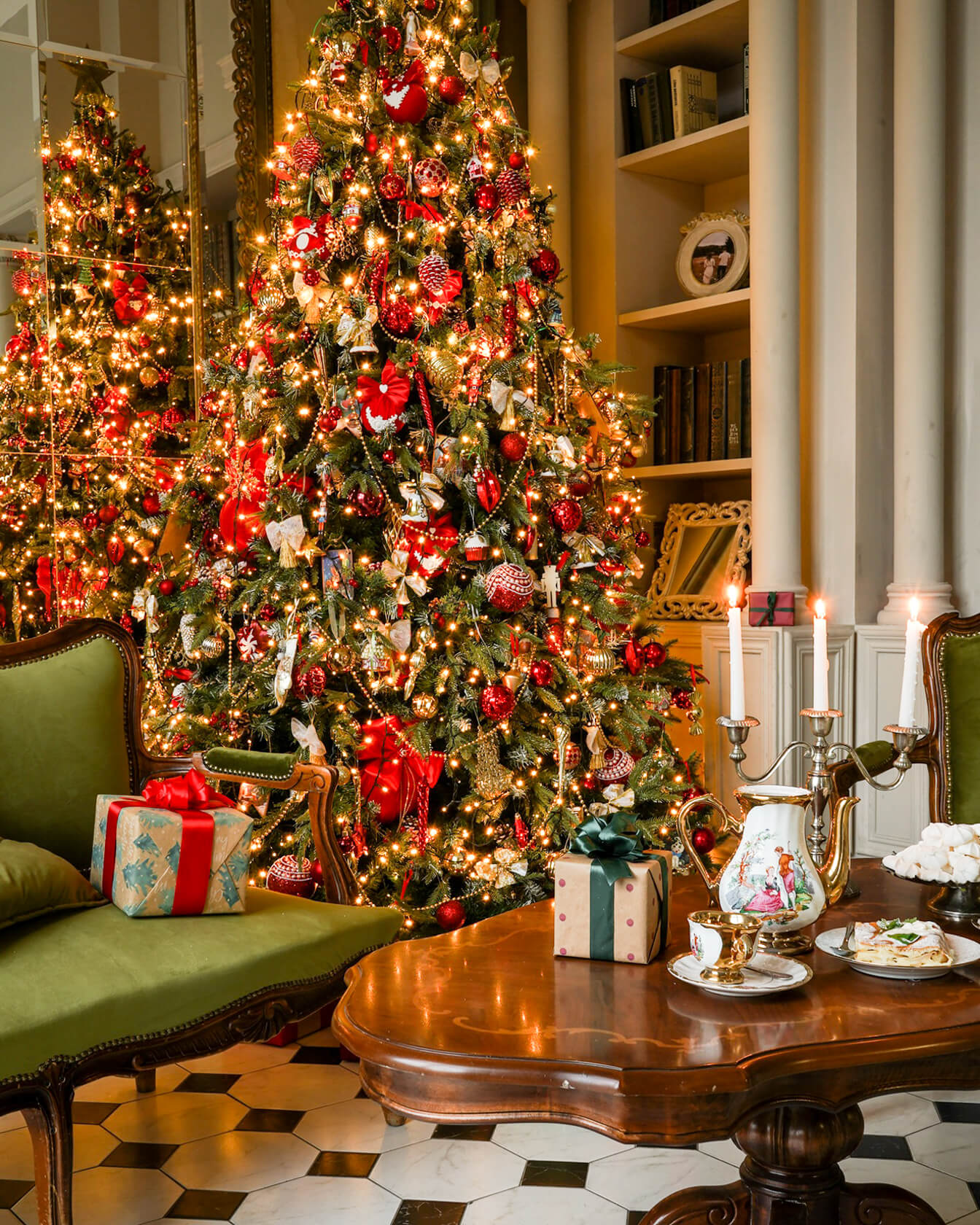 Зал "Галерея" - фотостудия с красивыми Новогодними залами для фотосессии